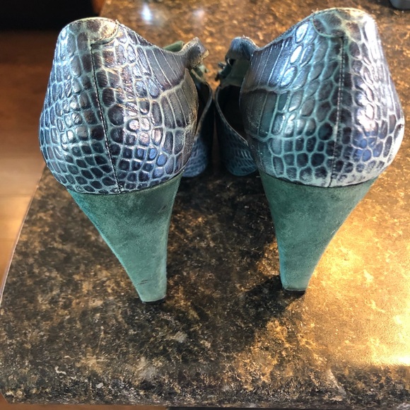 BCBGirls | Shoes | Emerald Green Croc And Suede Open Toe | Poshmark